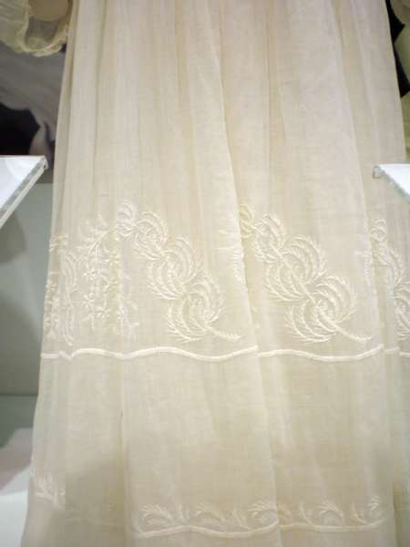Muslin: A Beautiful & Versatile Cloth for Regency Fashion | Jane Austen ...